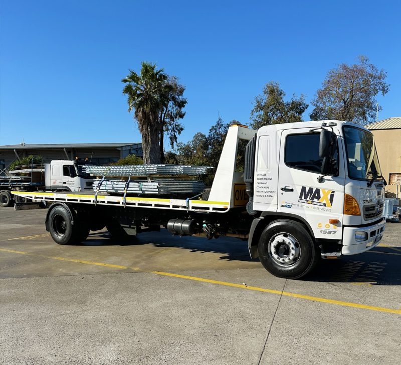 Tow Truck Adelaide | Maxi Equipment Hire | South Australia