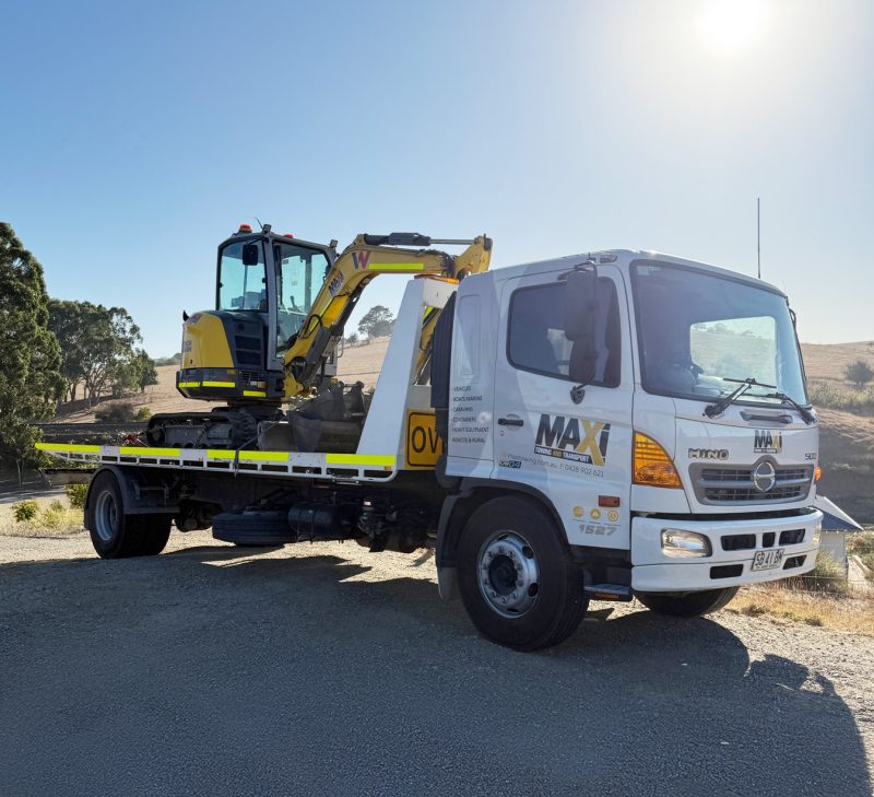 Tow Truck Adelaide | Maxi Equipment Hire | South Australia